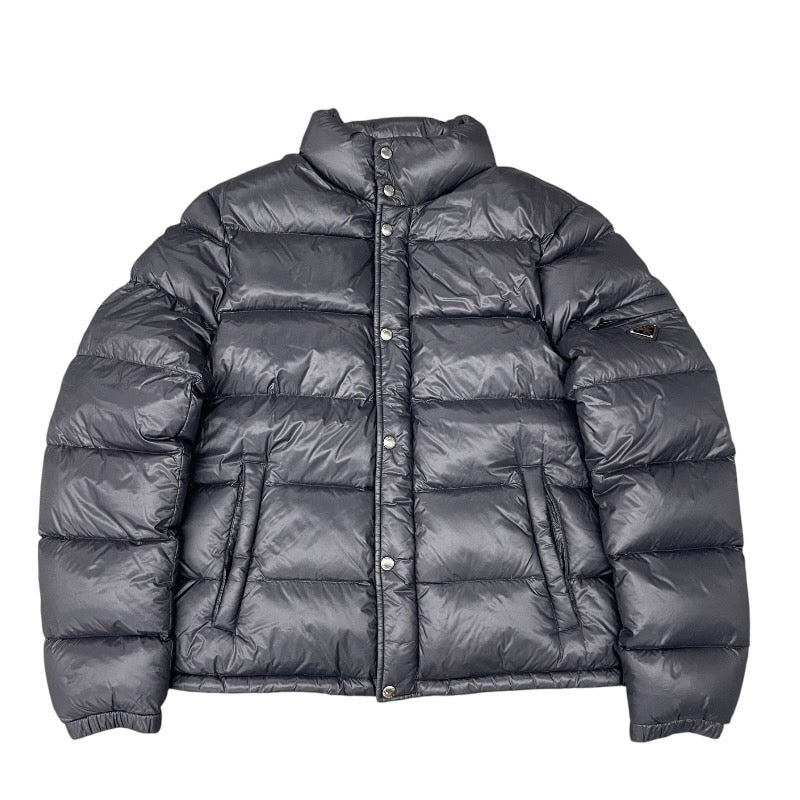 【PRADA】プラダ SGJ258 ダウンジャケット ナイロンメンズ ボンバー 黒 ブラック サイズ52 三角プレート